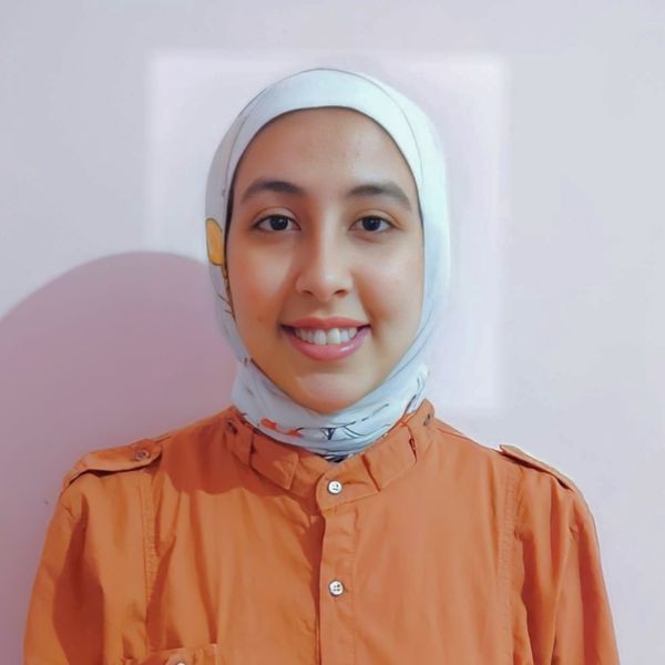Yosra Mostafa, Online Resume – FlowCV