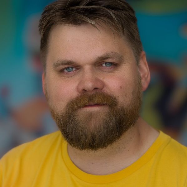 Nicki Thomas Hansen, Online Resume – FlowCV